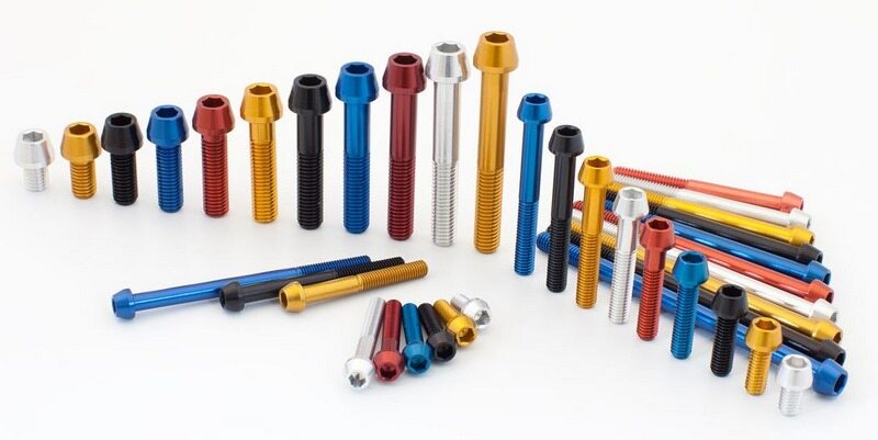 ■詳細説明Machined from Ergal T-7075 aluminum billet using ourmostsophisticated CNC machineries. Thanks to material andmachin...