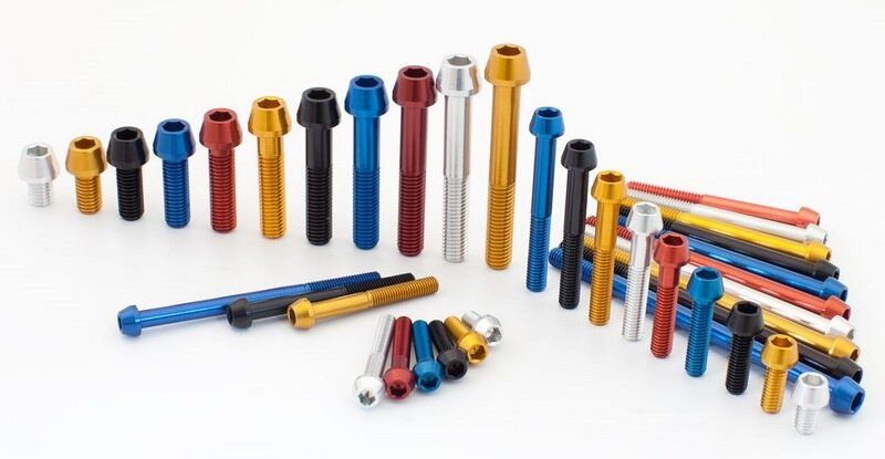 ■詳細説明Machined from Ergal T-7075 aluminum billet using ourmostsophisticated CNC machineries. Thanks to material andmachin...