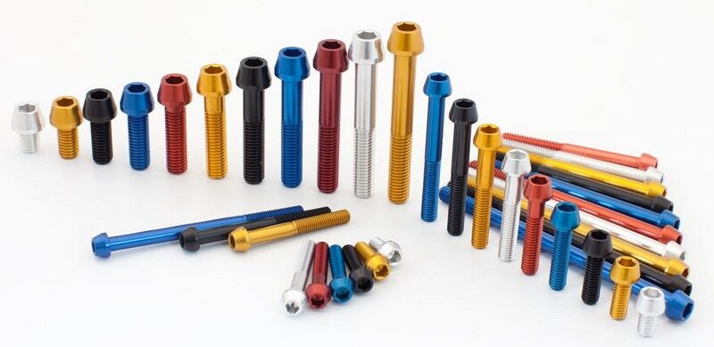 ■詳細説明Machined from Ergal T-7075 aluminum billet using ourmostsophisticated CNC machineries. Thanks to material andmachin...