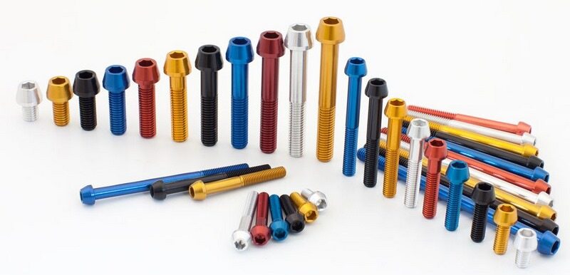 ■詳細説明Machined from Ergal T-7075 aluminum billet using ourmostsophisticated CNC machineries. Thanks to material andmachin...