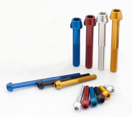 ■詳細説明Machined from Ergal T-7075 aluminum billet using ourmostsophisticated CNC machineries. Thanks to material andmachin...