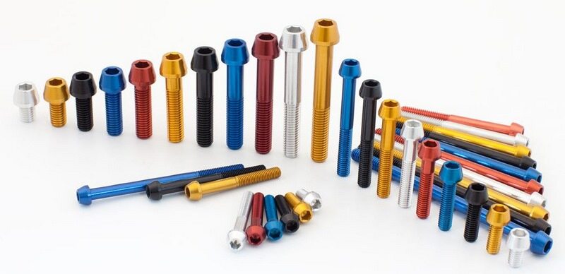 ■詳細説明Machined from Ergal T-7075 aluminum billet using ourmostsophisticated CNC machineries. Thanks to material andmachin...