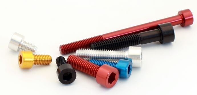 ■詳細説明Rear Wheel Nut And Sprocket Carrier Nut， Blue■注意点※取扱説明書が付属する場合は外国語となります。※輸入商材の為、納期が遅れる場合がございます。あらかじめご了承ください。※画像には他の...