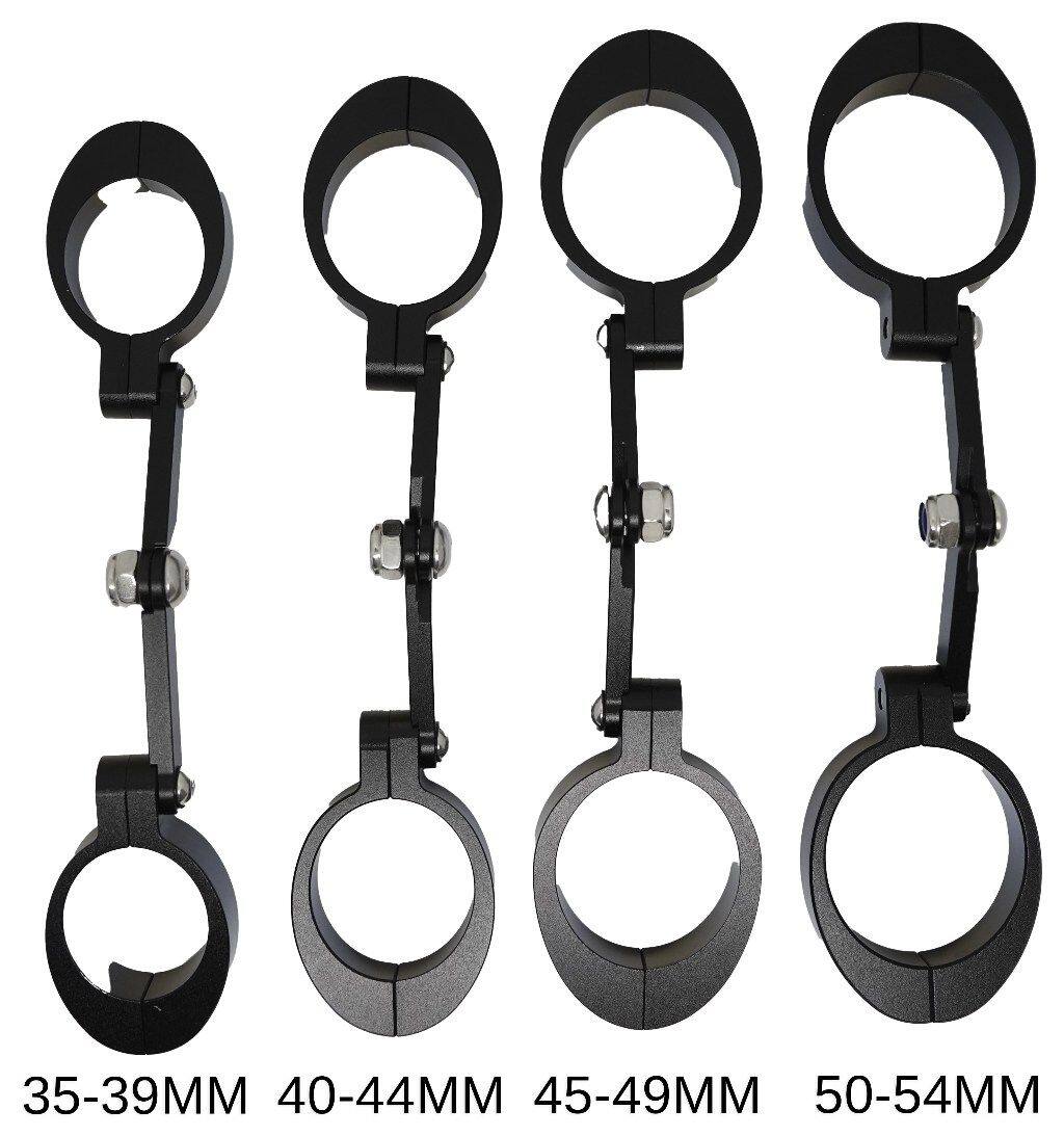 ■商品概要寸法：フロントフォークからの最短距離：15mmフロントフォークからの最長距離：65mm- 35-39mm、40-44mm、45-49mm、50-54mmのフォーク径のオートバイにユニバーサルフィット。- ヘッドライトをフォークに近...