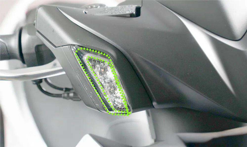 ■商品概要・Applicable Models：YAMAHA Cygnus X Mk7 125／155・Available Finishes：Glossy／Matte■詳細説明【3M Premium Rhino Skin Protectiv...