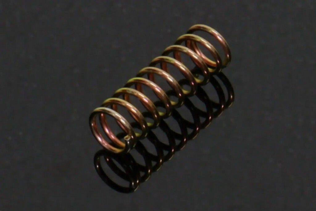 ■詳細説明Headlight Adjustment SpringReproduction of the discontinued Honda #33109-MR7-003Spring，Coil.Used on various Honda m...