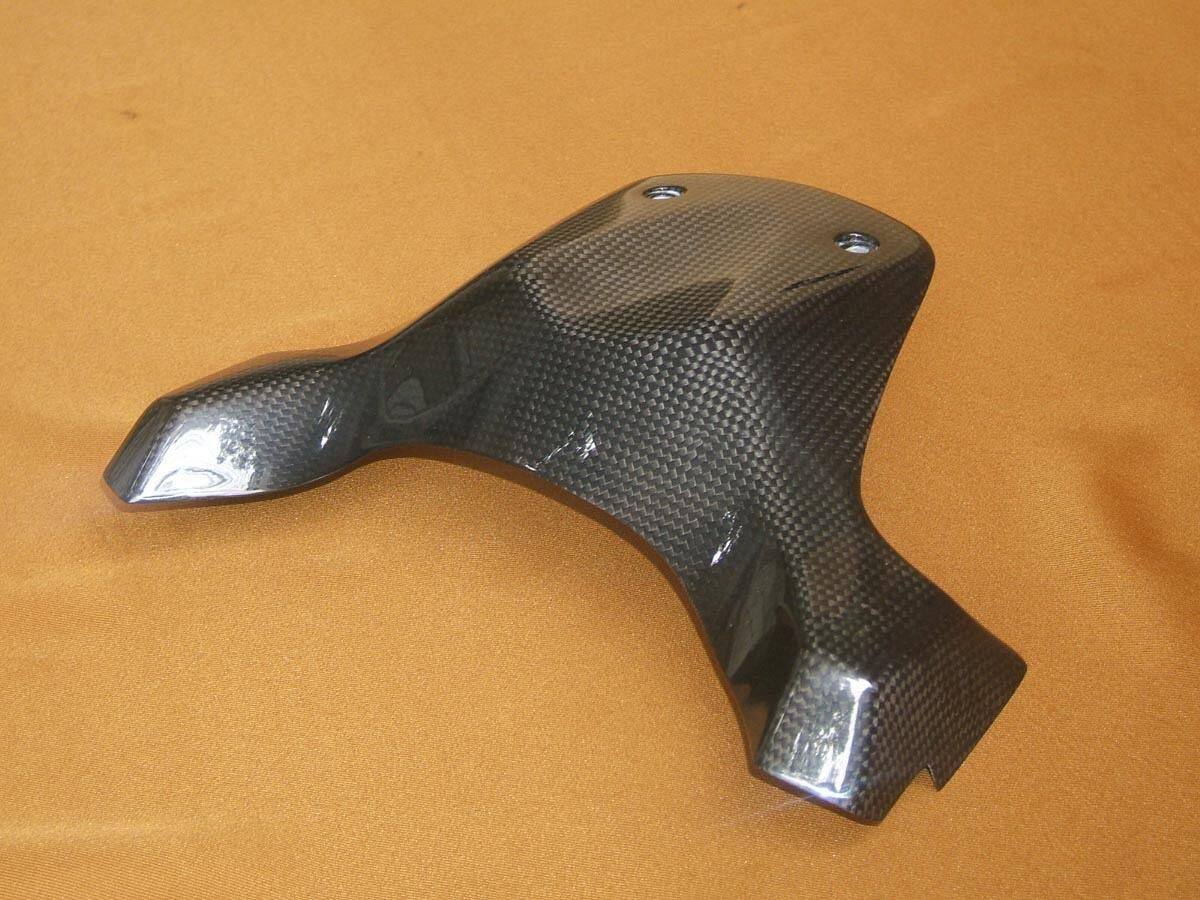 ■商品概要カーボン■詳細説明純正形状。第1世代のCBR125(2006年まで)とすべてのCBR150モデルに搭載されているプラスチック製のカバーを交換します。本格的なカーボンタンクカバーにより、外観・高品質のを大幅に向上させることができます...