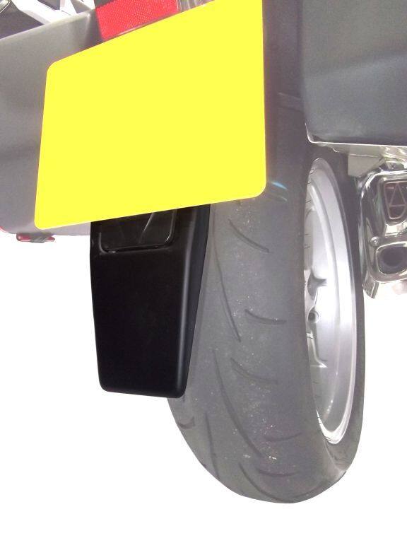 ■詳細説明VFR1200 Ductail.A rear motorcycle flap suitable for the Honda VFR1200.Designed to keep the mud off the back of your...