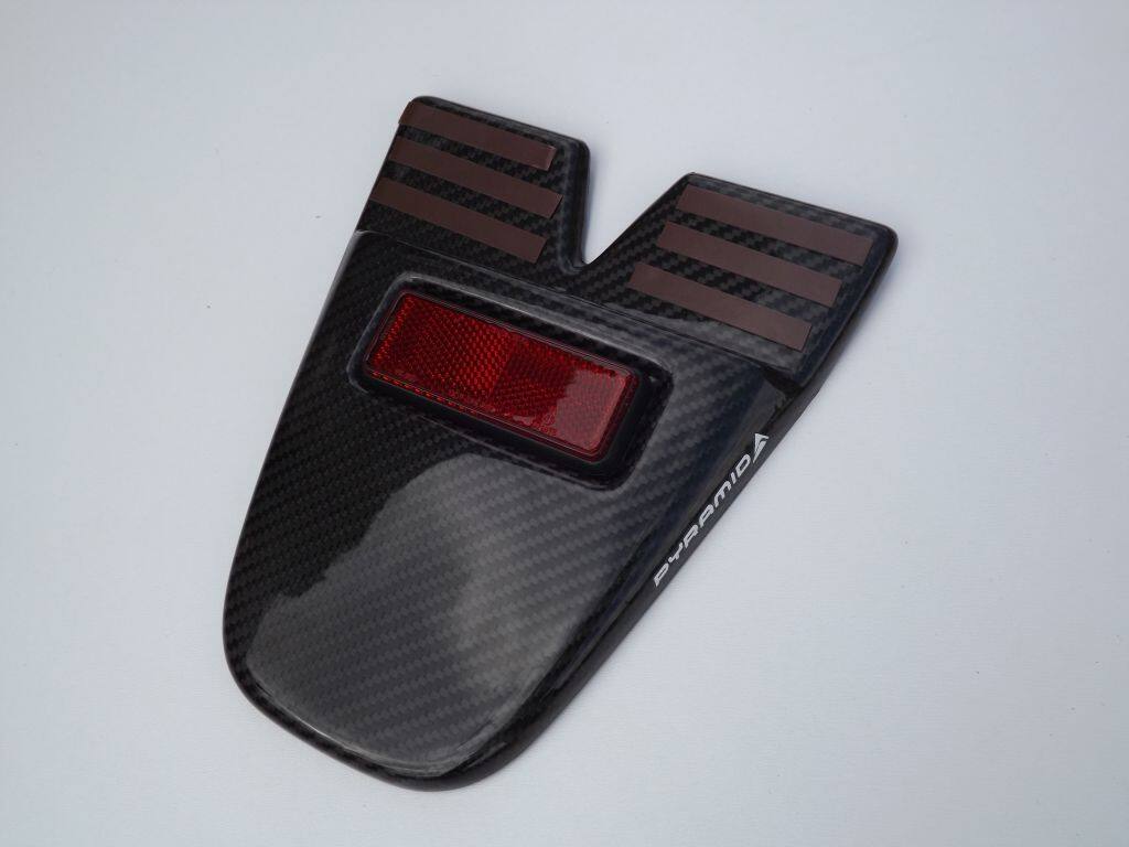 ■商品概要汎用ダックテール・リアフェンダー■詳細説明Our finest quality carbon fibre yet ！ Real carbonaccessoriesmanufactured from pre-preg carbon ...