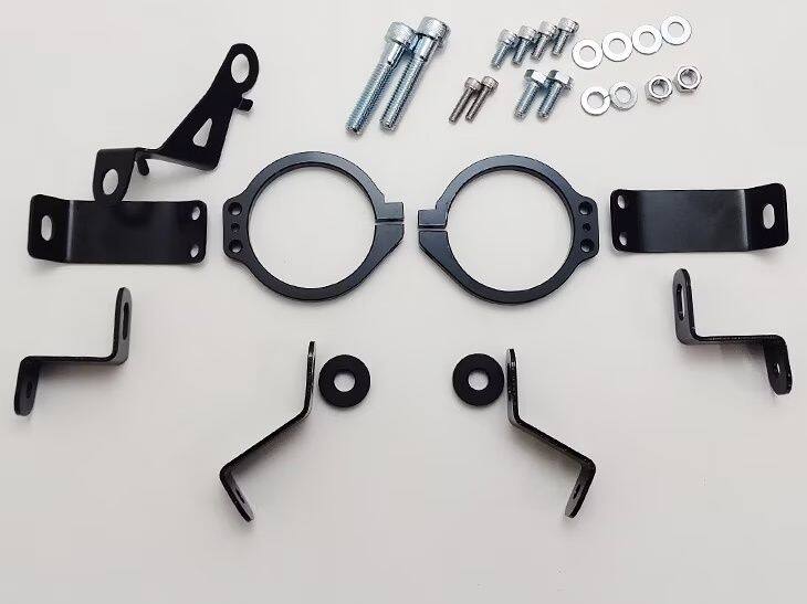 ■商品概要参考取り付け時間：1.0hDOREMIオリジナルパーツZ1_Style_CUSTOM_Parts■詳細説明Z900RS用ストーンカウルを車体へ取り付けるステーとボルトがセットになった補修部品です。■注意点※メーカー都合により商品の...