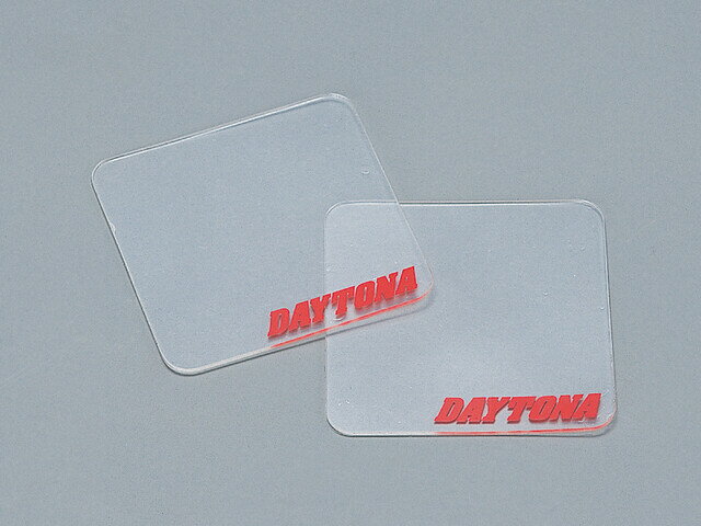 ■商品概要サイズ：60mm×60mm厚さ：1.2mm2枚入り■詳細説明何度も貼り直し可能な傷付き防止シート。荷掛けフック等によるシートカウル等のキズを防止。ゲル状の密着面は何度でも貼り直しができ、接着面が汚れて粘着力が弱くなったら水洗いすれ...