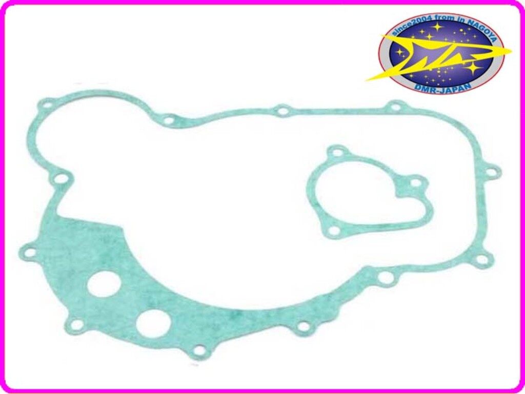 ■商品概要【商品内容】・クラッチカバーガスケット 1枚・ウォーターポンプカバーガスケット 1枚■詳細説明DMR-JAPANオリジナルパーツです純正同品質のリプロパーツです。純正品と同じようにシール性を上げる為のシール剤付です。■注意点※メー...