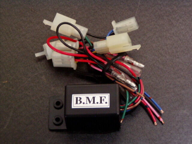 ■商品概要フロント用■詳細説明通常ウインカー機能のみの車両にポジション機能を付け加えるキットです。この商品はシグナスX125／4型モデルでしたらどの車両でも取り付け可能です。通常走行時はポジションとして点灯してウインカーを作動させるとウイン...