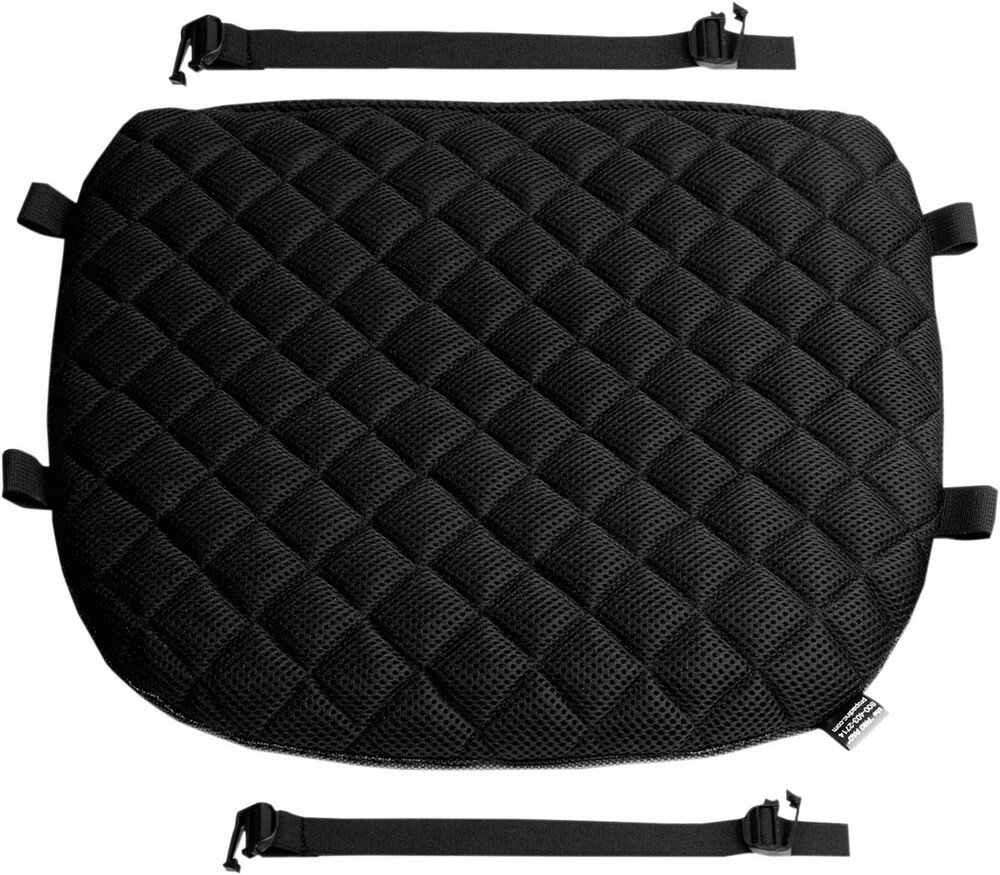 ■商品概要カラー：ブラックディメンション：17”W×14”LU.S.A.製：○素材：ポリマー，テキスタイルポジション：フロント，リアサイズ：ツーリングソーラーリフレクティブ：-専用設計：-ステッチ：ダイヤモンドスタイル：カスタムパーツタイプ...