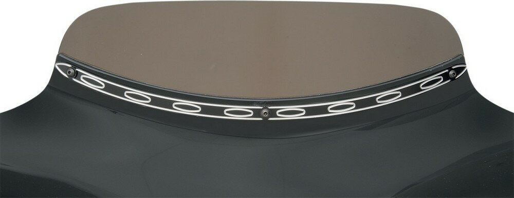 ■商品概要カラー：ブラック仕上げ：”ナイトシェード”U.S.A.製：○モデル：BATWING FAIRINGパッケージング：1個専用設計：-スタイル：カスタムパーツタイプ：フェアリングトリムCOLOR：BlackFINISH：”Night ...