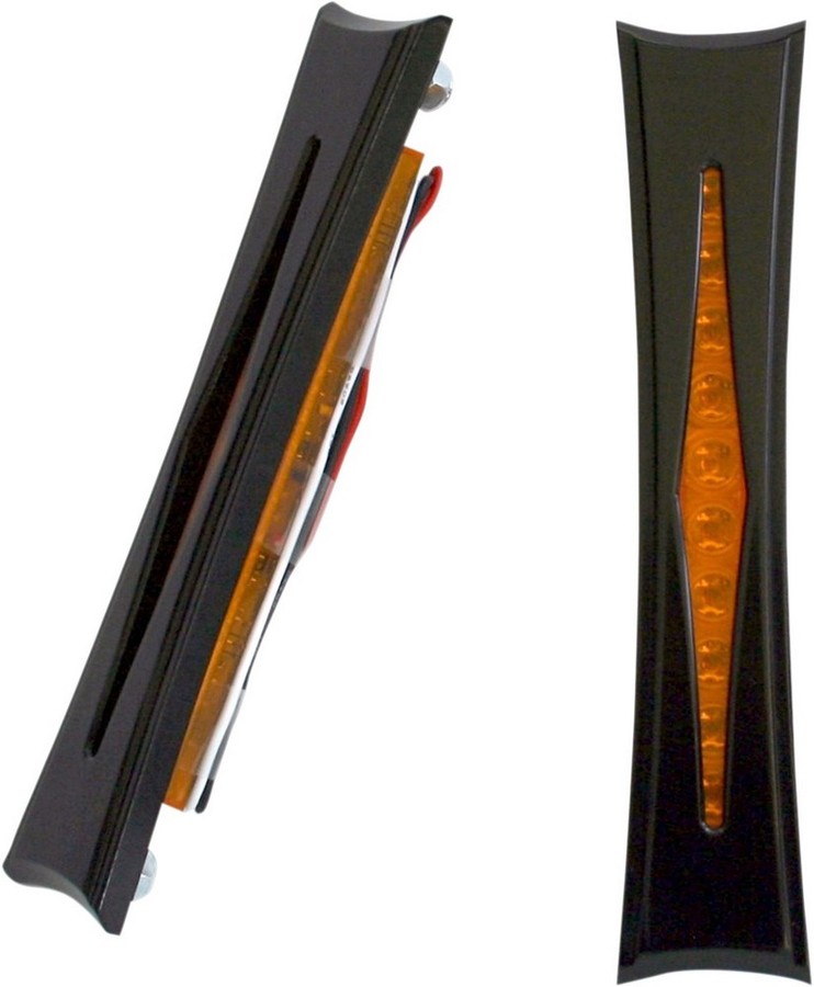 ■商品概要バルブカラー：アムバーバルブスタイル：LEDカラー：ブラック寸法：7 3/4”L x 1 9/16”W仕上げ：アルマイト機能：デュアルレンズ：アムバーライト：○U.S.A製：○素材：アルミバルブ数：20パッケージング：ペアポジショ...