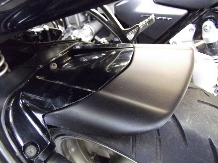 ■詳細説明Hugger Extension Kit for the Yamaha FZ1／FZ8.Works by extending the length of the factory fitted rearguard(fender).T...