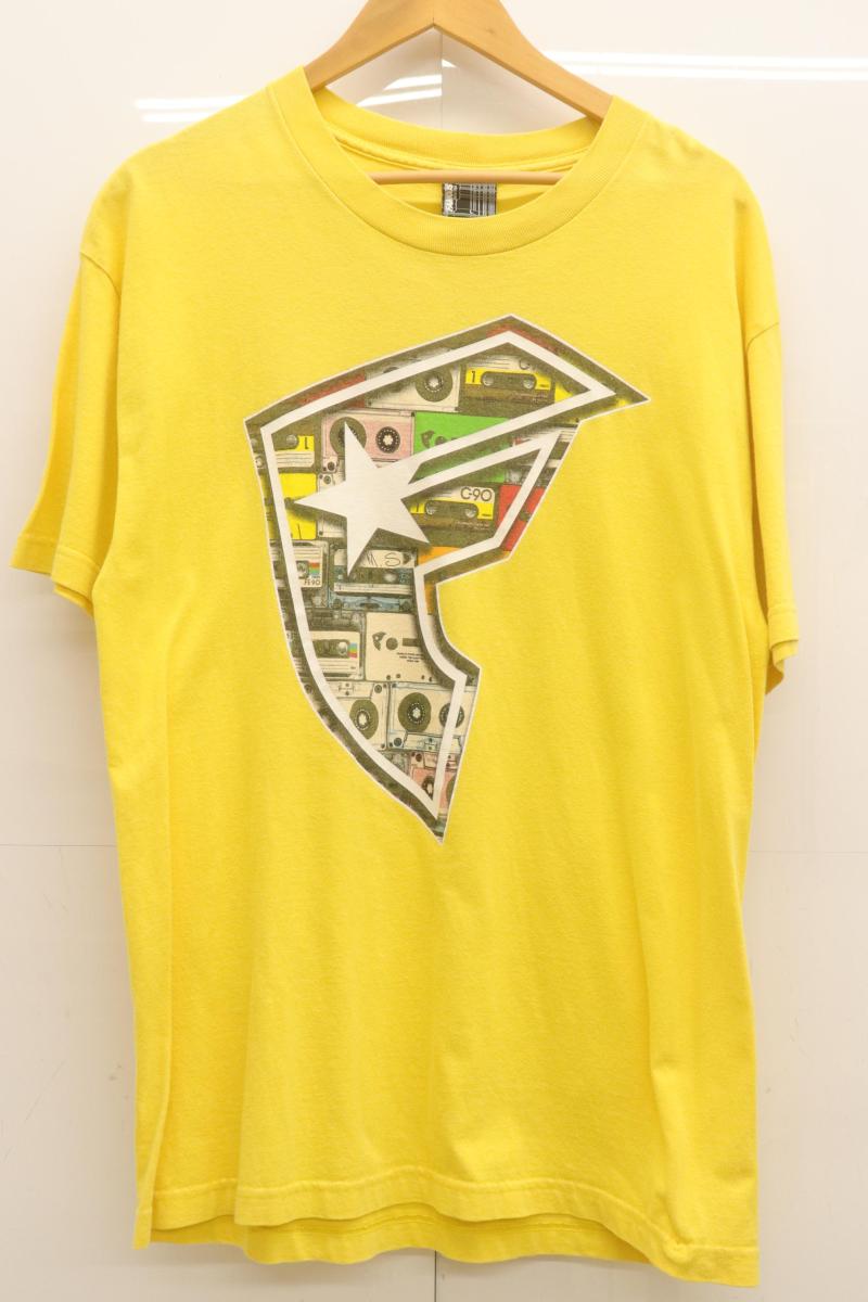 　商品状態説明 詳細説明 Tシャツ FAMOUS STARS AND STRAPS L 黄 イエロー 【状態ランク：C 使用感がありダメージが確認できる状態】 【状態備考】 前面中央プリントにひび割れが見られます。 表記サイズ L 実寸サイ...
