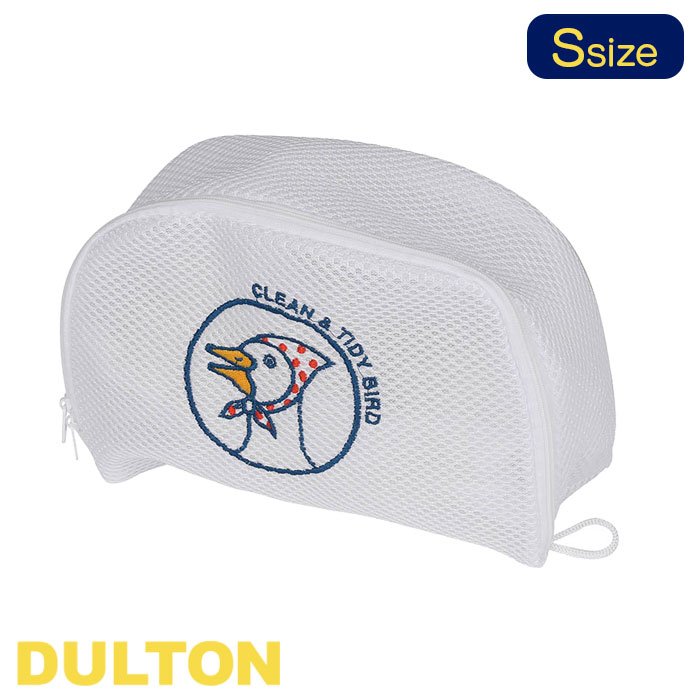 収納も洗濯もこれ一つ ご機嫌なアヒルを中央に構えたランドリーバッグ。 3層になったクッション性のある生地で、衣類の収納や日常の洗濯ネットとして最適です。 旅行時の収納ポーチとしては勿論、帰宅時には中身も一緒に洗濯機に。 サイドまでしっかり開...