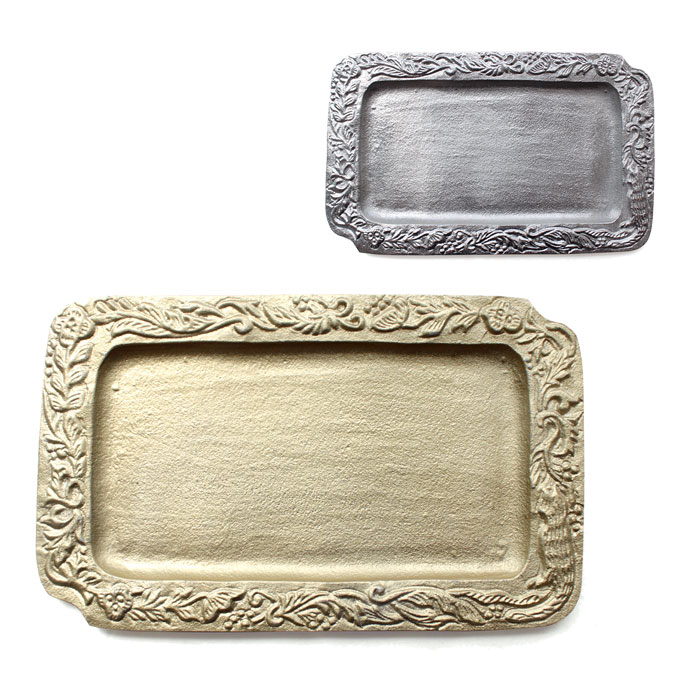 アルミ キャット トレイ 人気のアルミシリーズにボタニカル柄が登場！インド製の味のある風合いが魅力です。小さなトレイにはピアスや指輪などをのせると可愛いです※画像の色調はご使用のモニターの機種や設定により実際の商品と異なる場合があります製品...