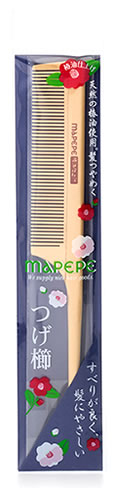 リニューアルに伴いパッケージ・内容等予告なく変更する場合がございます。予めご了承ください。 名　称 マペペ　つげ櫛 内容量 1個　本体サイズ：W28×D6×H215(mm) 特　徴 ◆髪に自然なつやを与え、髪通りなめらか ◆髪つやめく つげ...