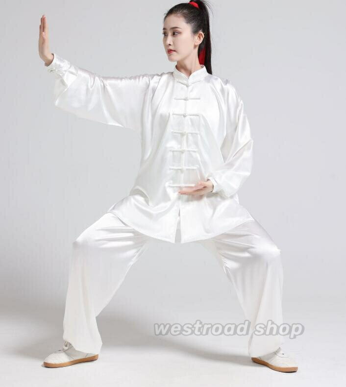商品詳細 商品コート aa-3632 素材 ポリエステル、綿 商品情報 この太極拳ウェアは、太極拳の演武から日々の練習、さらには指導者から生徒まで、幅広いシーンと層に対応できるよう設計されたユニセックスモデルです。 日々の練習や発表会や大会...
