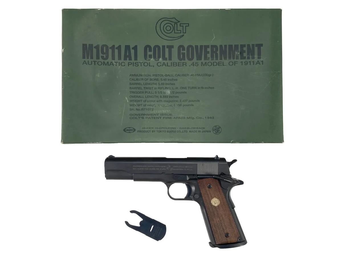 東京マルイM1911A1のマグウェルとグリップが木製グリップカスタム【中古・ランクB】多少の傷や、年式相応の使用感がありますが、動作自体に問題はありません。普通の中古品です。【中古・箱に傷みあり】箱・パッケージに穴・傷・テープ痕・書き込み等...
