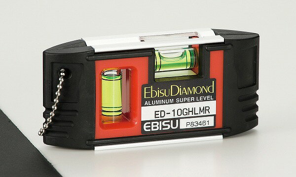 商品詳細 建築・土木・DIYなど幅広い分野で高い信頼の"エビスの水平器・レベル" 磁石付G-ハンディレベル アルミ合金押出硬化処理 チェーン付ABS樹脂カバー Gプロテクター付 / 蓄光 / V溝付 / 超強力磁石付 感度:0.50mm/m...