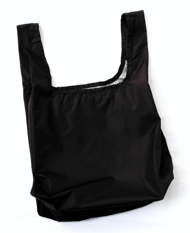 KIND BAG(カインドバッグ) エコバッグ mini Space Blackサイズ：W26×H46×D11cm原産国：中国材質：ポリエステル(リサイクルPET素材100%)その他：洗濯機OK（30度まで）、生活防水耐荷重：10kg
