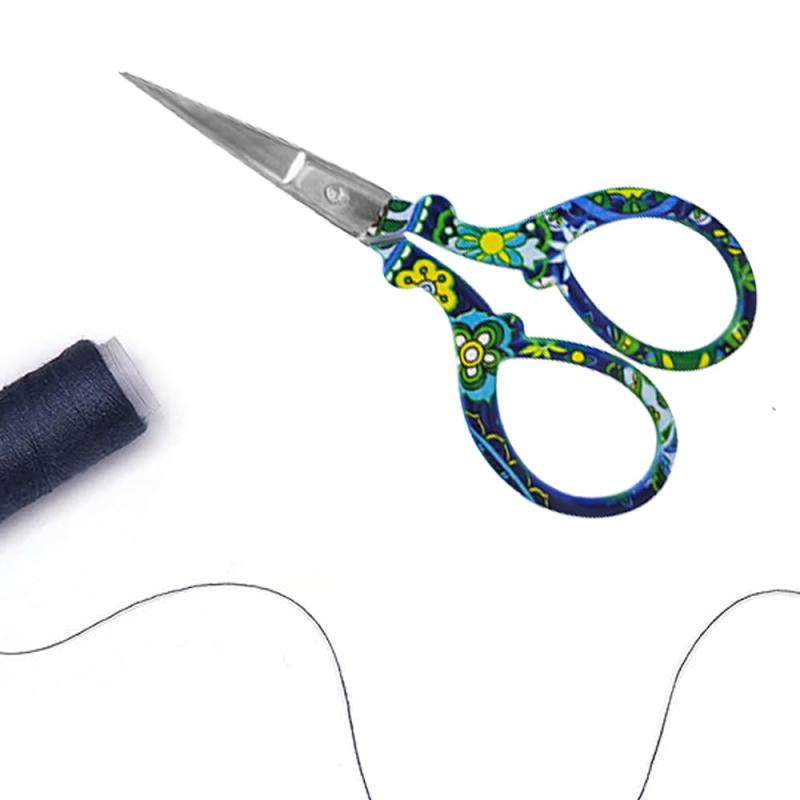 裁縫ツール 刺繍ハサミ 手芸ハサミ DIY ステンレス 使用 小型 設計 糸 手 デザイン 高精度 ディテール シャープ ペーパーカット スクラップブック 工芸 保護カバー 30グラム 緑【コンパクト精密はさみセット】重量は30グラム、サイ...