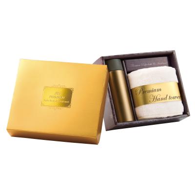 プレミアム　ポケットボトル＆ハンドタオル（@489円税別 48組単位 メーカー直送品） おでかけに嬉しい実用品を上品な箱に納めた ゴールドパッケージのミニギフトセット 外出時に役立つミニボトルとハンドタオルの実用的なギフトセット。 ハンドタ...