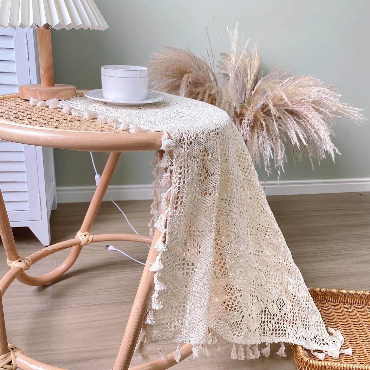 説明パッケージ内容はテーブルクロスのみ含まれています。【シンプルなデザイン】無地なカラーで、どんなテーブルとも相性が抜群で、違和感なくお使いいただけます。多色を用意して、お食事や、食卓を囲む人々に合わせてコ一ディネートをお楽しみください。【...