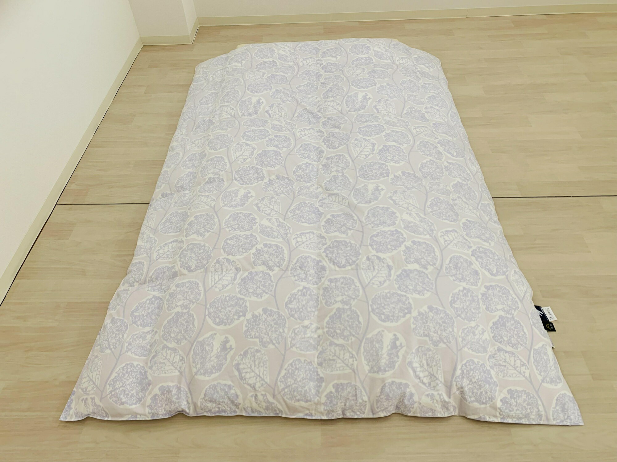 アルパック掛ふとんカバー 高級綿使用 羽毛布団をご購入の方には割引クーポン発行します。 香る羽毛ふとん105 HDD93%1.3K イエロ- 60サテン 400dp 襟付ベットキルト 襟付ベットキルト　とはどんなキルトでしょうか？ 体の中心...