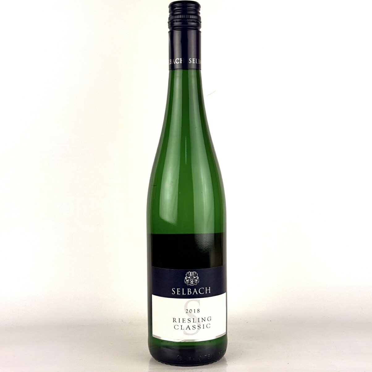 白ワイン商品説明果実味豊かでしっかりした酸を持った上品な味わいのワインを生産商品情報色・タイプ:白/辛口品種:リースリング容量:750ml生産:ドイツ　モーゼル注意事項・商品リニューアル等により、パッケージデザイン、内容量、成分等が変更され...