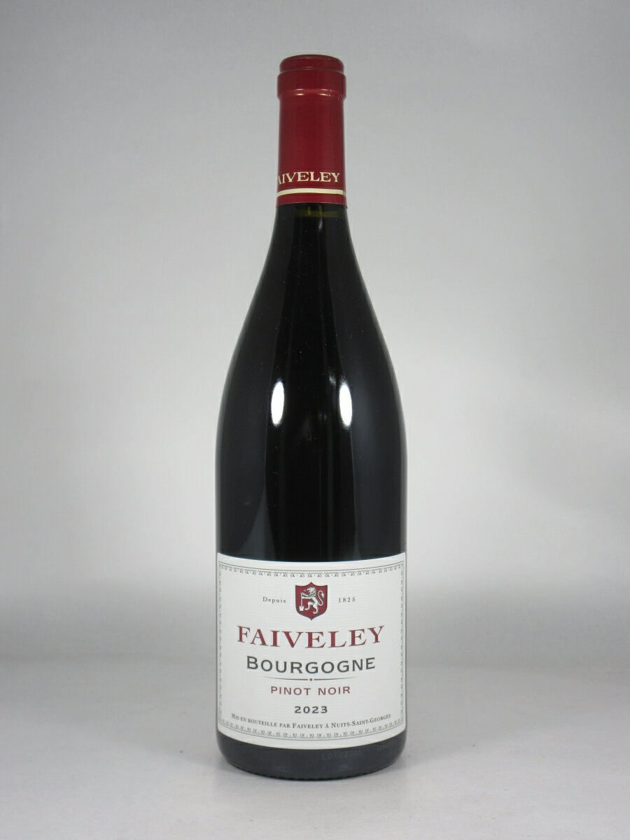 赤ワイン商品説明ブルゴーニュに140haを所有する大ドメーヌであるフェヴレがつくるベーシックワイン。輝きのある美しいルビー色。ラズベリーやグロゼイユ（赤スグリ）など、赤い果実を思い起こさせる、典型的なブルゴーニュ・ピノ・ノワールのアロマ。全...