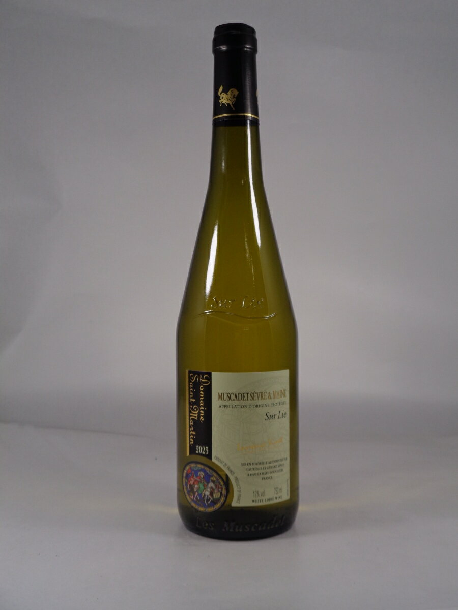 白ワイン商品説明ドメーヌ・サン・マルタンは1830年から存在し、シャトー・テボーのコミューンにある。当時のブドウ畑は単一区画で10haだった。現在は9haで、単一区画のままである。収穫の翌年に瓶詰めされ、テロワールのすばらしさを最大限に引き...