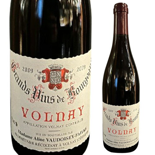 ヴォードワゼイ・フェーヴルは1804年に設立された歴史ある家族経営のドメーヌです。現在は8代目のクリストフ・ヴォードワゼイが厳格に製法を守り、伝統を重視したトラディショナルなワインの造りをしています。ブルゴーニュのテロワールをユニークに表現...