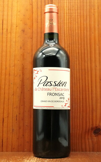 タイプ赤・辛口 テイストフルボディ 生産年2019 生産者シャトー・レスカドリー元詰 (トマ&メラニー・アゲナン家) 生産地フランス/ボルドー/人気注目地域 AOC フロンサック 品種/セパージュ アッサンブラージュメルロ種60％、カベルネ...