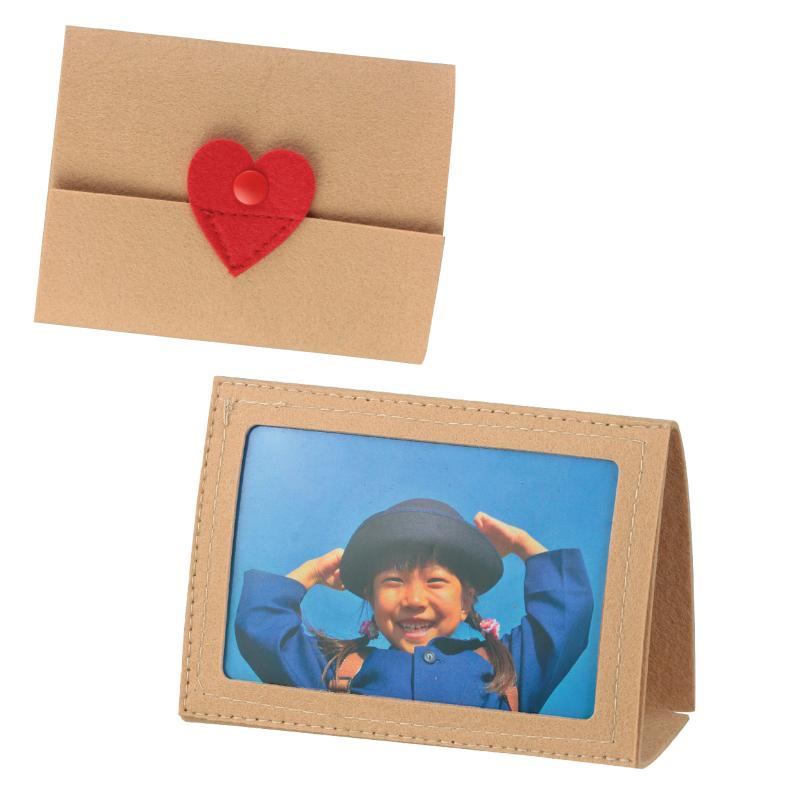 商品の説明 ⇒ 他のクラフト工作用品を見る 商品説明：描いて贈る、飾って楽しむ！2WAYの手帳型フォトスタンドアルバム！アルバムとしてもフォトスタンドとしても使える、2WAYフォトスタンドアルバムです。手帳型フォトフレームは、閉じたときにか...