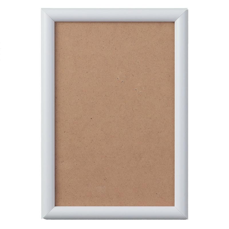 商品の説明 ⇒ 他のクラフト工作用品を見る 商品説明：写真や作品を美しく引き立てる、光沢感のあるホワイトフレーム！100×150mmが入るフレーム。縦置き、横置き両方に対応しています。吊り金具がついているので壁につるすこともできます。フォト...