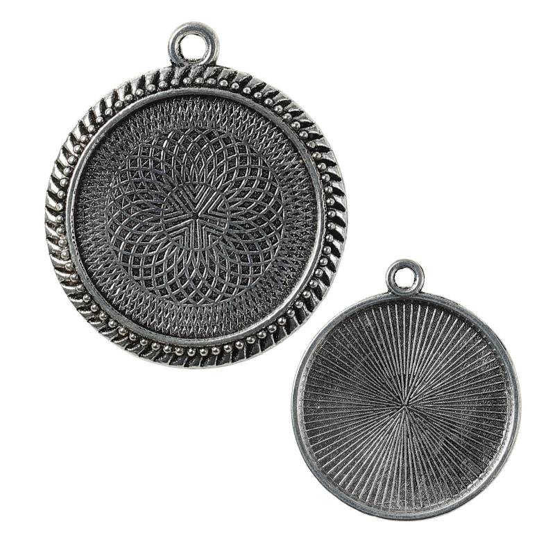 商品の説明 ⇒ 他のクラフト工作用品を見る 商品説明：レジン作品を美しく仕上げる!円型シルバーミール皿!レジン作品作りに使いやすい、サークル型のシルバーミール皿です。落ち着いたシルバーカラーが封入素材や着色レジンを美しく引き立て、作品全体を...