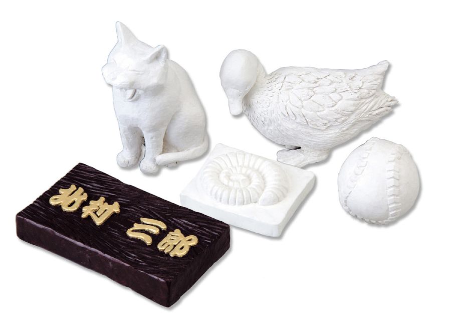 商品の説明 ⇒ 他の粘土/ねんどを探す 商品説明：彫塑でも彫刻でも楽しめる粘土です。■ある程度まで彫塑で作っておき、乾燥後彫刻刀で細部を仕上げます。彫りやすさを最重視していますので、細かい部分まで彫刻で表現できます。■彫塑、彫刻の両方が楽し...