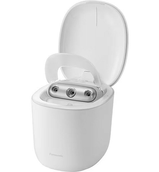 ■セールスポイント浴びるうるおい、生ツヤ素肌 トリプルスチームモデル シングルスチームの3倍のスチームが すばやく顔からデコルテまで包み込む■商品スペックタイプ スチーマー部位 顔電源方式 交流式電源電圧 AC100V 50-60Hzスチー...