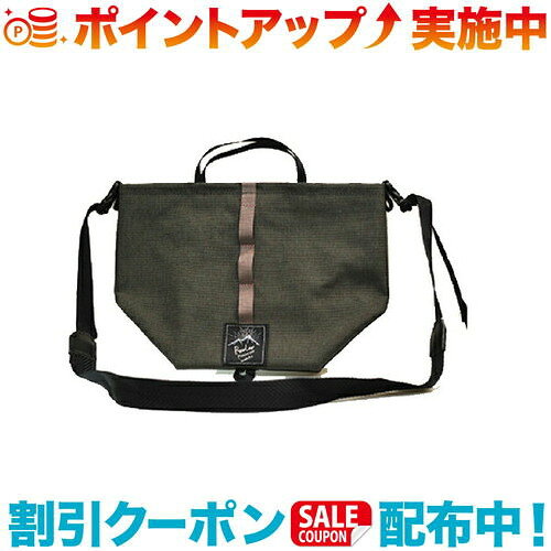 山でも街でも。あなたの好きなモノを入れて持ち運ぶためのトートバッグ。画像はバッグの容量が約1L程度です。もちろん山と高原地図もヨコに入ります。W27cm x H19.5cmの小さなボディにはギミックが満載です。マチ幅が2cmからポンと一気に...