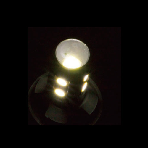 ヘッドライトのポジション周りを華麗に彩ります●口金 W2.1×9.5d ●定格電圧(V) 12/24 ●色温度(K) 6000 ●LED色 ホワイト ●寸法(mm×Φ) 36×12 ※本製品はノイズ対策をしてありますが、車両によってはラジオ...
