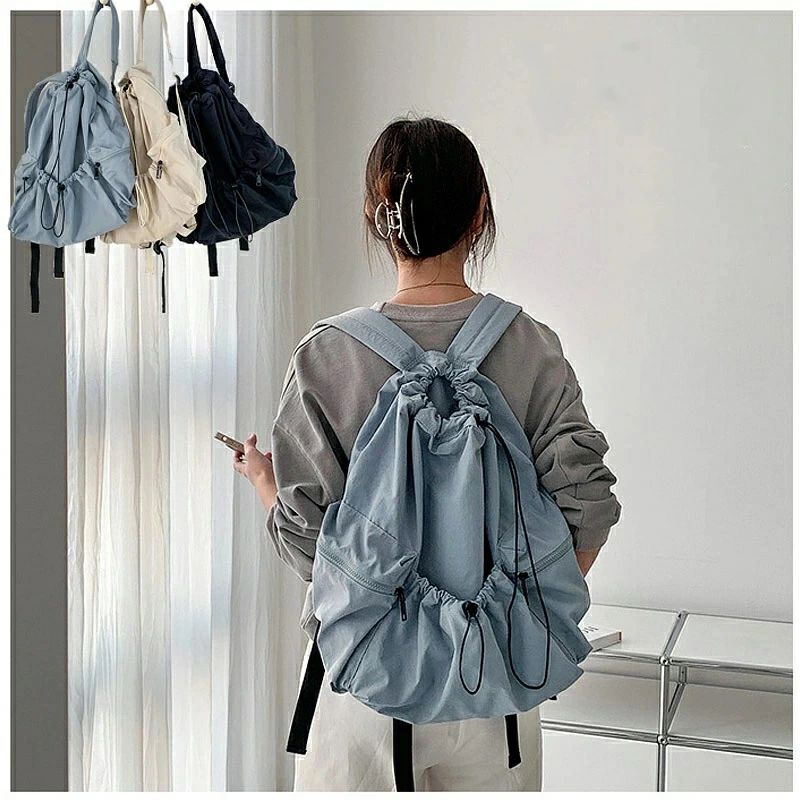 【商品名】 リュック 【カラー】 カラー数：買い物かごをご確認下さい。 サイズ：　m：45*35*17　 素材：ナイロン 重さ：0.275kg 洗い方:手で洗う ※注意事項： 【商品到着時】 ご注文と異なる商品が届いた場合や、初期不良などが...