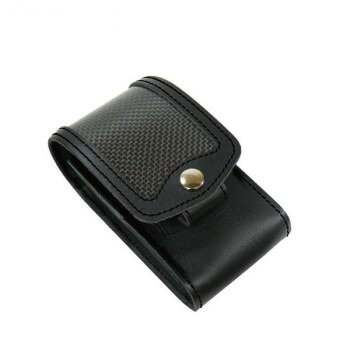 ライターも入り、裏面のベルトループにはカードなどが入る場所も付いています。コンパクトかつ使い勝手の良いケースです。※天然素材のため色や風合いの誤差が多少あります。サイズH120×W69×D50mm個装サイズ：13.0×7.0×5.0cm重量...
