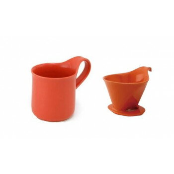 お手軽にドリップコーヒーを始められます。誰でも簡単に美味しいコーヒーを淹れられるので、プレゼントにもオススメです。※同色のセットでも焼成窯の違いで、多少の色の差がある場合があります。※全ての製品が均一ではない個体差も「やきもの」ならではの魅...