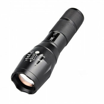 真っ暗な夜道を一発で照らす、強力照射のLEDライトです。サイズ3.2×3.2×13.8〜15.8cm個装サイズ：14×4×4cm重量個装重量：150g素材・材質アルミ合金、レンズ:強化プラスチックムーン仕様電源:単4電池×3(別売)付属品取...