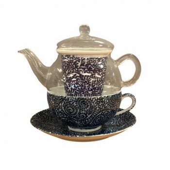ガラスのポットと絵柄を付けた磁器茶こしを組み合わせた珍しい茶器です。環境ホルモンの心配もなく金気臭さもありませんので美味しいお茶を安心して楽しんでいただけます。※熱いお茶を入れる際ポットやカップも熱くなる場合がございますので取り扱いには十分...